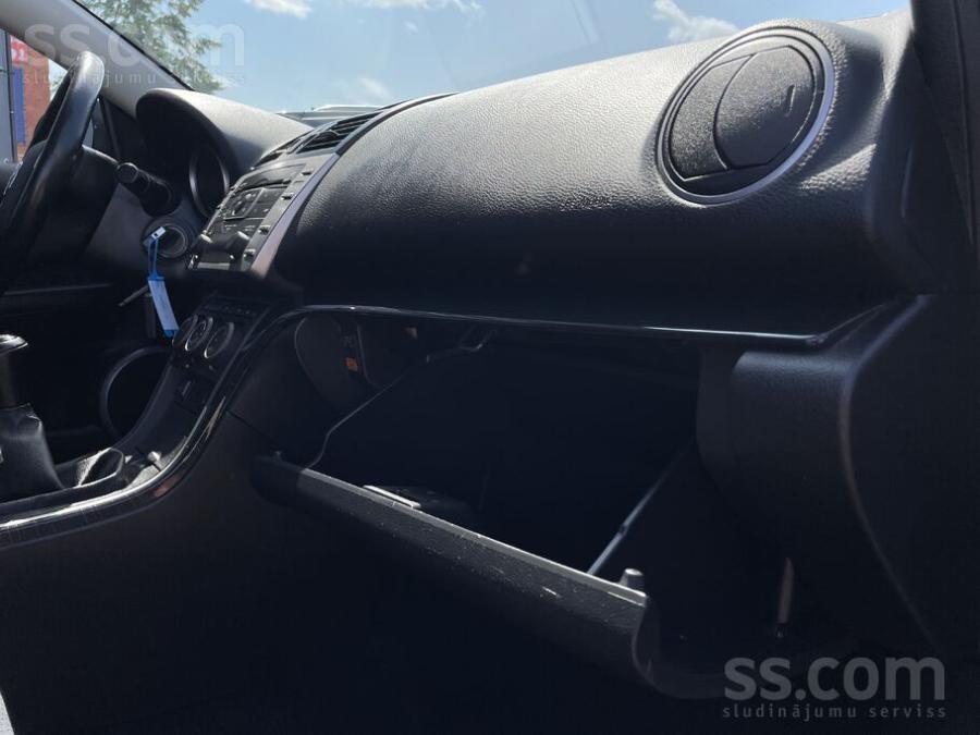Pelēks Mazda 6 2009 Talsi, ar dzinēja tilpumu 1.80 L un nobraukumu 234 tūkst. km par 2300 €, foto 11 vietnē AUTOMOTO.COM.LV