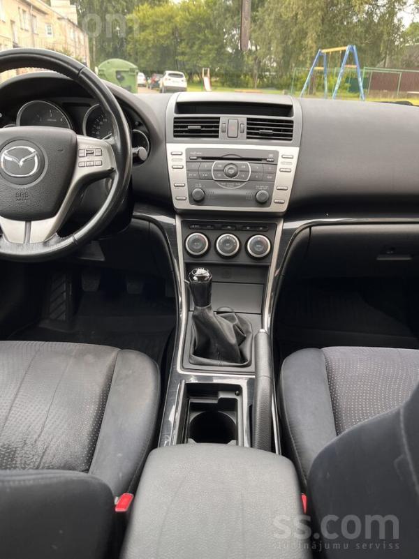 Pelēks Mazda 6 2009 Daugavpils, ar dzinēja tilpumu 2.20 L un nobraukumu 391 tūkst. km par 1500 €, foto 8 vietnē AUTOMOTO.COM.LV