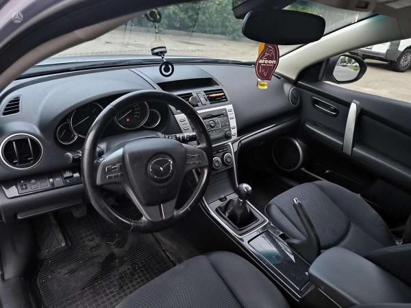 Pelēks Mazda 6 2009 Panevēža, ar dzinēja tilpumu 1.80 L un nobraukumu 240 tūkst. km par 3300 €, foto 5 vietnē AUTOMOTO.COM.LV