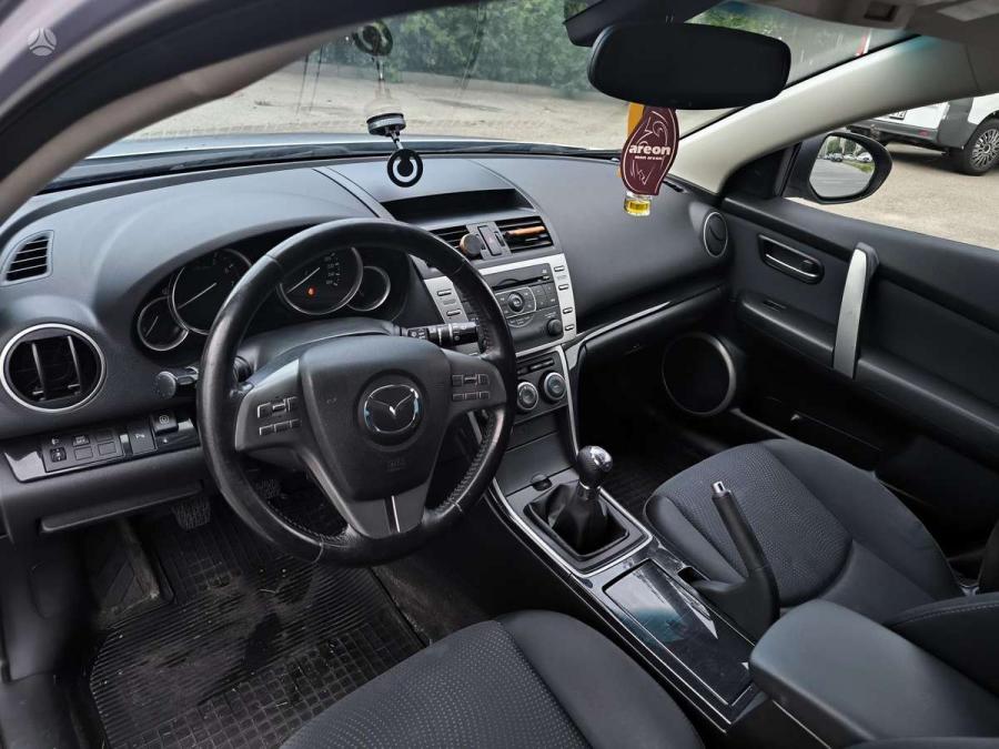 Grey Mazda 6 2009 in Panevezys, with an engine capacity of 1.80 L and mileage of 240 thousand km for 3300 €, photo 6 on AUTOMOTO.COM.LV