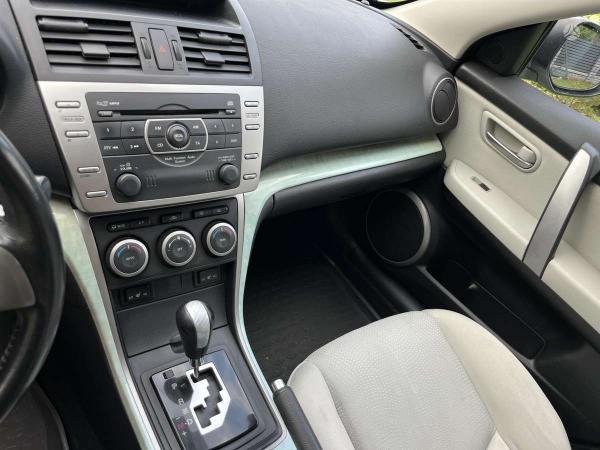 Pelēks Mazda 6 2009 Trakai, ar dzinēja tilpumu 2.00 L un nobraukumu 240 tūkst. km par 2980 €, foto 10 vietnē AUTOMOTO.COM.LV