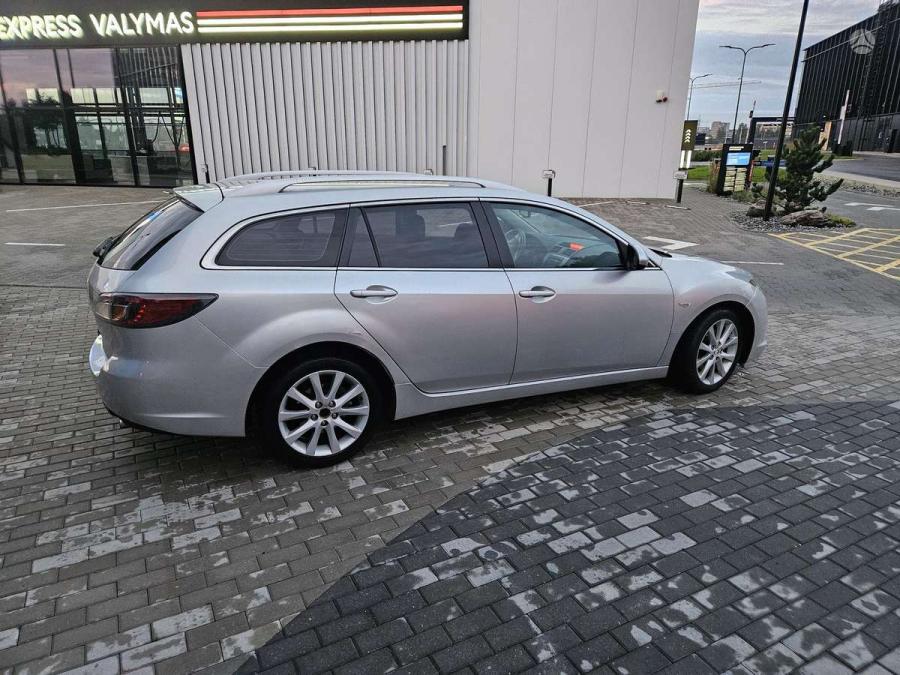 Grey Mazda 6 2009 in Vilnius, with an engine capacity of 2.20 L and mileage of 320 thousand km for 1990 €, photo 6 on AUTOMOTO.COM.LV