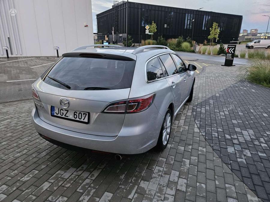 Grey Mazda 6 2009 in Vilnius, with an engine capacity of 2.20 L and mileage of 320 thousand km for 1990 €, photo 9 on AUTOMOTO.COM.LV