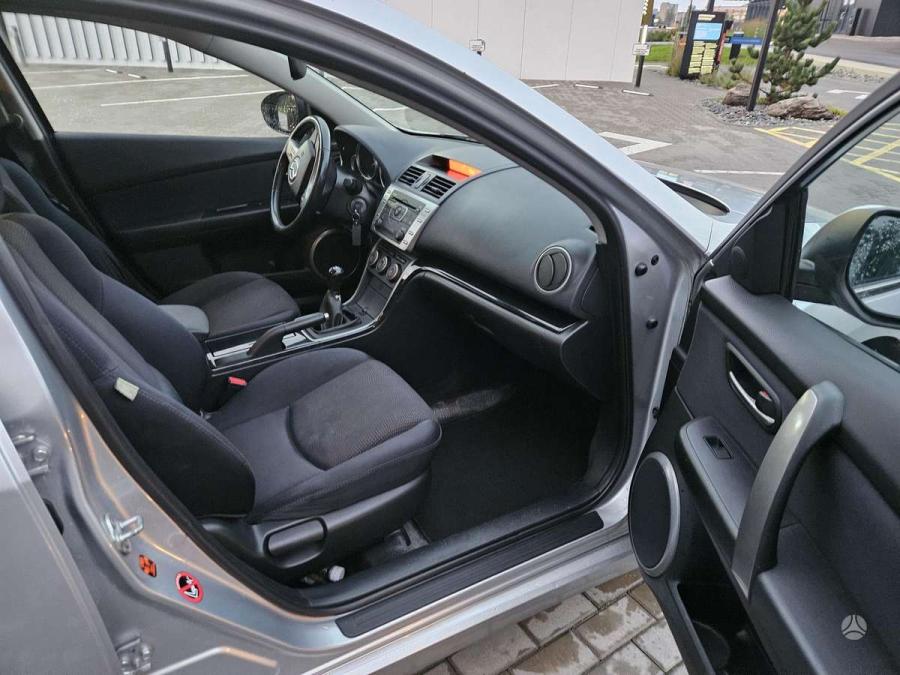 Grey Mazda 6 2009 in Vilnius, with an engine capacity of 2.20 L and mileage of 320 thousand km for 1990 €, photo 14 on AUTOMOTO.COM.LV