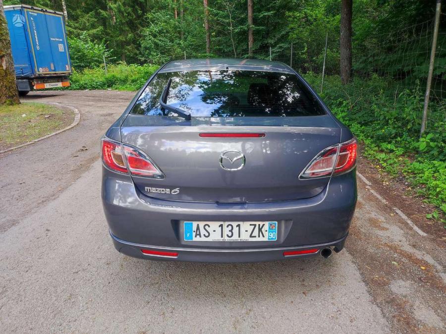 Серый Мазда 6 2010 в Таураге, объемом двигателя 2.00 л и пробегом 220 тыс. км за 2100 €, фото 5 на AUTOMOTO.COM.LV