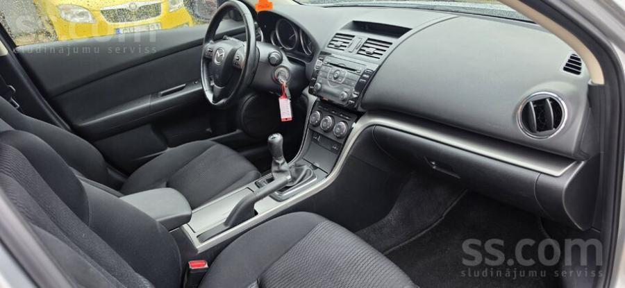 Grey Mazda 6 2013 in Valmiera, with an engine capacity of 2.00 L and mileage of 153 thousand km for 3400 €, photo 10 on AUTOMOTO.COM.LV