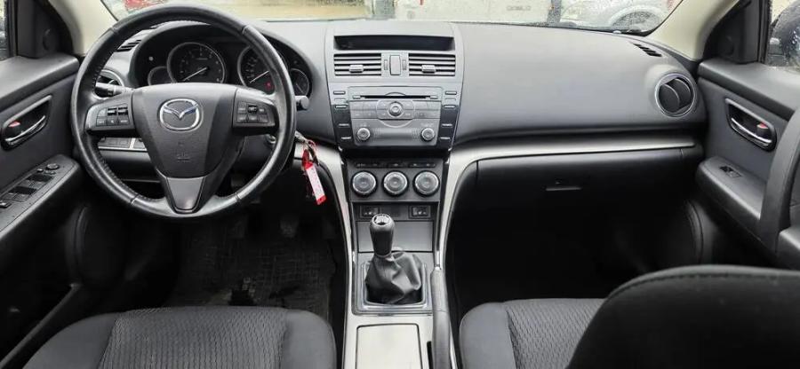 Grey Mazda 6 2013 in Valmiera, with an engine capacity of 2.00 L and mileage of 153 thousand km for 3400 €, photo 8 on AUTOMOTO.COM.LV
