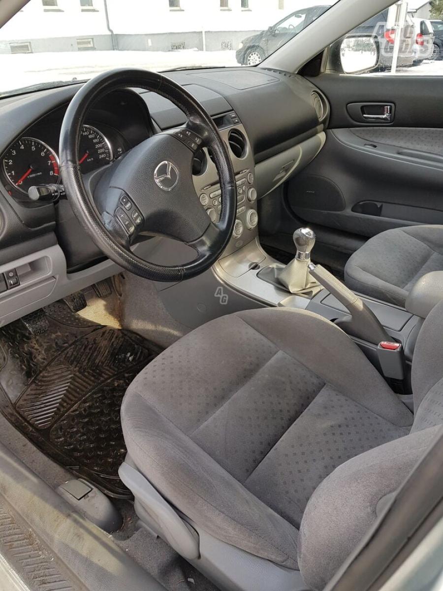 Pelēks Mazda 6 2002 Marijampole, ar dzinēja tilpumu 1.80 L un nobraukumu 158 tūkst. km par 700 €, foto 6 vietnē AUTOMOTO.COM.LV