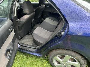 Pelēks Mazda 6 2002 Rīga, ar dzinēja tilpumu 2.30 L un nobraukumu 166 tūkst. km par 1550 €, foto 16 vietnē AUTOMOTO.COM.LV