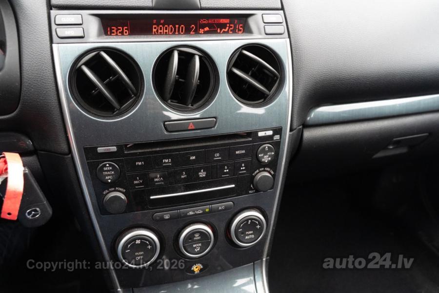Pelēks Mazda 6 2006 Tallina, ar dzinēja tilpumu 2.00 L un nobraukumu 164 tūkst. km par 2700 €, foto 22 vietnē AUTOMOTO.COM.LV