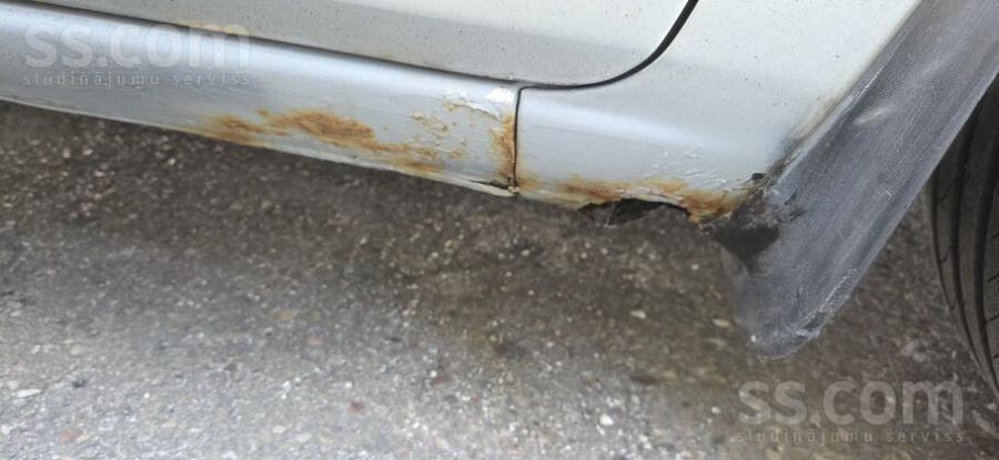 Pelēks Mazda 6 2006 Rīga, ar dzinēja tilpumu 2.30 L un nobraukumu 143 tūkst. km par 1000 €, foto 6 vietnē AUTOMOTO.COM.LV