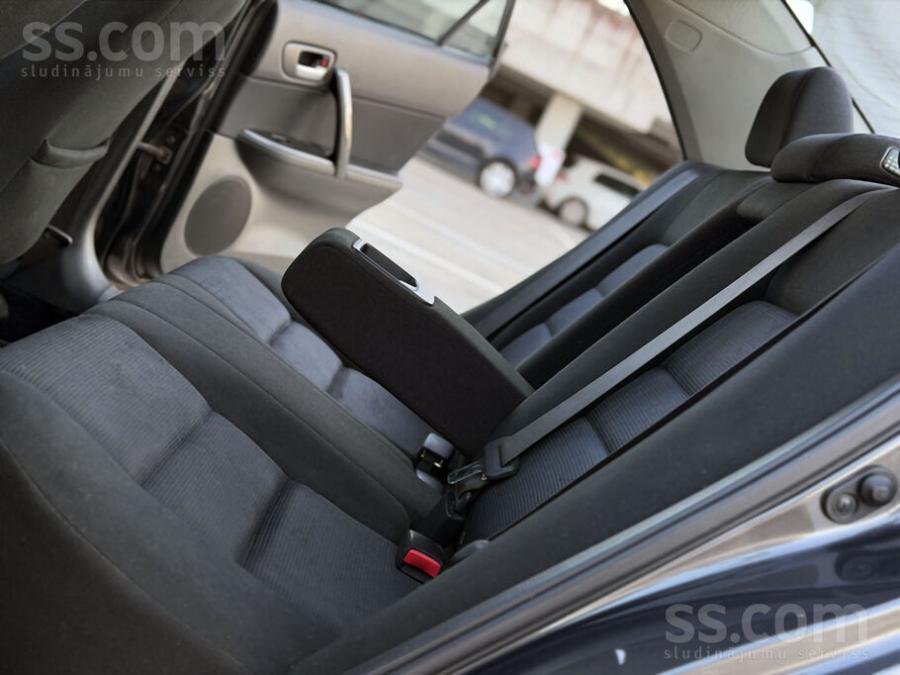 Pelēks Mazda 6 2007 Rīga, ar dzinēja tilpumu 2.00 L un nobraukumu 227 tūkst. km par 1790 €, foto 12 vietnē AUTOMOTO.COM.LV