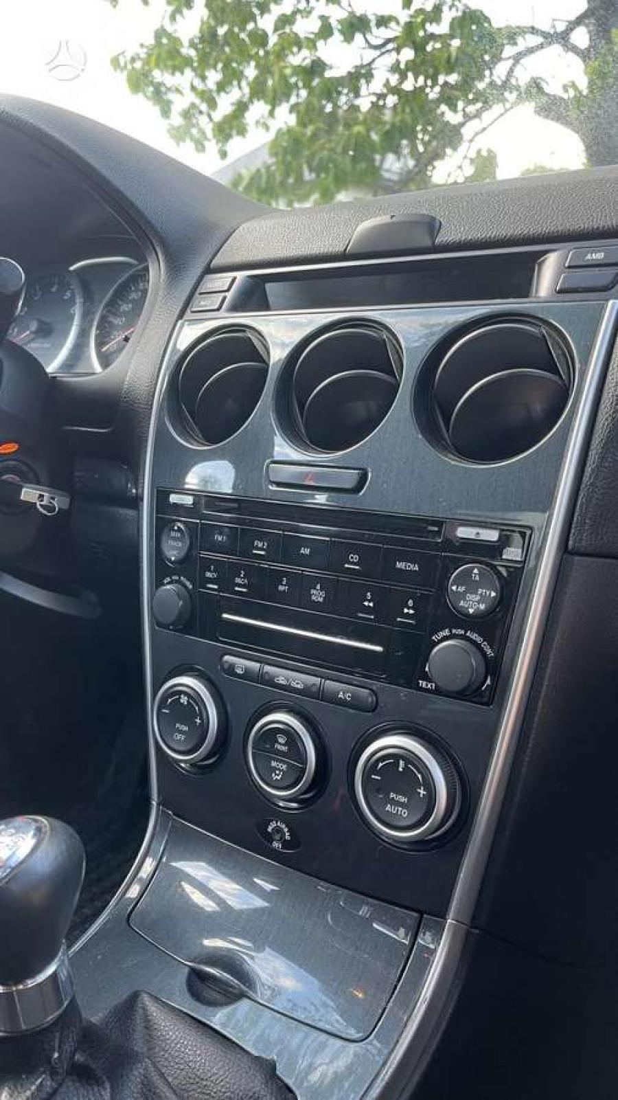 Grey Mazda 6 2007 in Gargzdai, with an engine capacity of 2.00 L and mileage of 230 thousand km for 650 €, photo 8 on AUTOMOTO.COM.LV