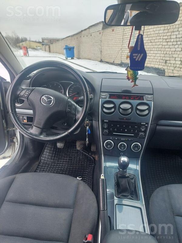 Pelēks Mazda 6 2008 Rēzekne, ar dzinēja tilpumu 2.00 L un nobraukumu 225 tūkst. km par 400 €, foto 4 vietnē AUTOMOTO.COM.LV