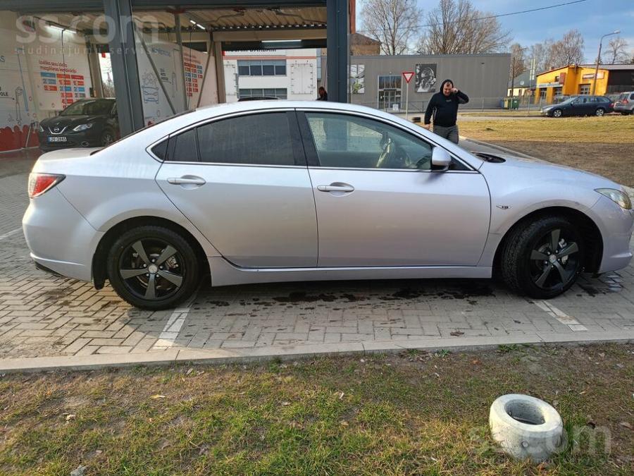 Grey Mazda 6 2008 in Riga, with an engine capacity of 2.00 L and mileage of 190 thousand km for 2300 €, photo 5 on AUTOMOTO.COM.LV