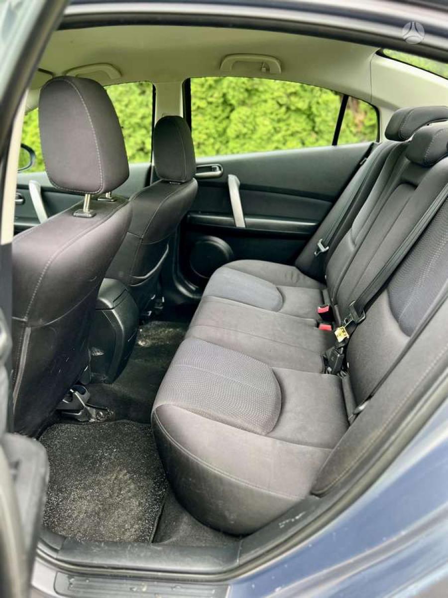 Grey Mazda 6 2008 in Marijampole, with an engine capacity of 2.00 L and mileage of 223 thousand km for 2300 €, photo 9 on AUTOMOTO.COM.LV