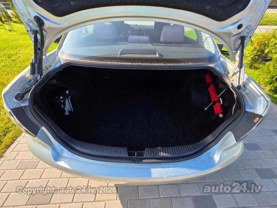 Grey Mazda 6 2008 in Tartu, with an engine capacity of 2.00 L and mileage of 229 thousand km for 1999 €, photo 12 on AUTOMOTO.COM.LV
