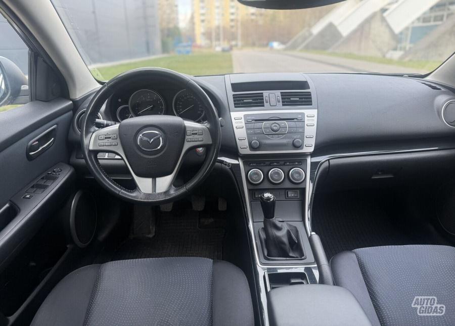 Pelēks Mazda 6 2009 Viļņa, ar dzinēja tilpumu 2.00 L un nobraukumu 190 tūkst. km par 2450 €, foto 14 vietnē AUTOMOTO.COM.LV