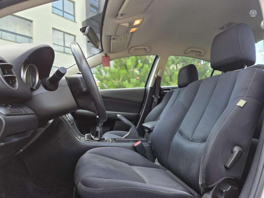 Grey Mazda 6 2009 in Vilnius, with an engine capacity of 1.80 L and mileage of 202 thousand km for 1000 €, photo 11 on AUTOMOTO.COM.LV