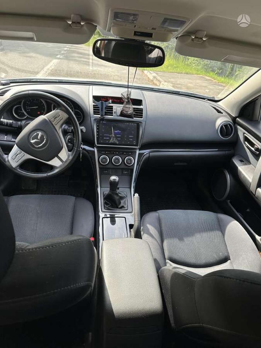 Pelēks Mazda 6 2010 Panevēža, ar dzinēja tilpumu 2.00 L un nobraukumu 250 tūkst. km par 1699 €, foto 7 vietnē AUTOMOTO.COM.LV