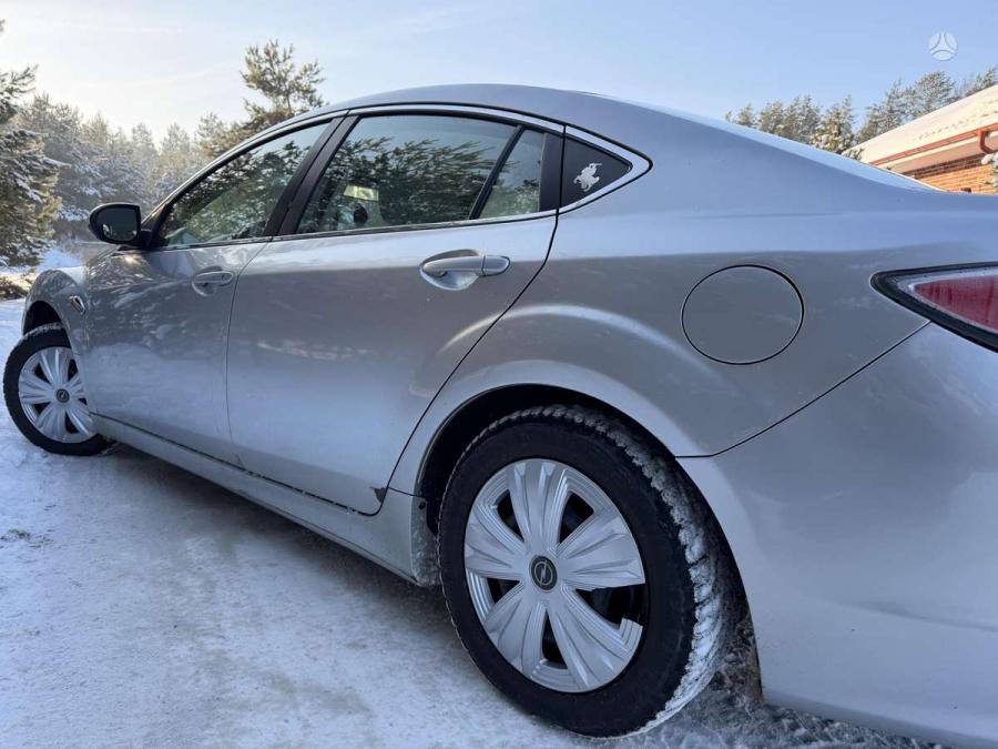 Pelēks Mazda 6 2010 Viļņa, ar dzinēja tilpumu 2.50 L un nobraukumu 157 tūkst. km par 2700 €, foto 10 vietnē AUTOMOTO.COM.LV