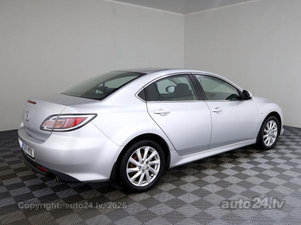 Pelēks Mazda 6 2011 Tallina, ar dzinēja tilpumu 1.80 L un nobraukumu 117 tūkst. km par 2799 €, foto 4 vietnē AUTOMOTO.COM.LV