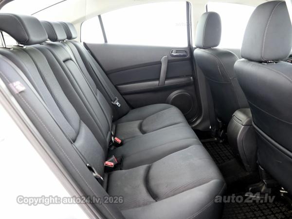 Pelēks Mazda 6 2011 Tallina, ar dzinēja tilpumu 1.80 L un nobraukumu 117 tūkst. km par 2799 €, foto 8 vietnē AUTOMOTO.COM.LV