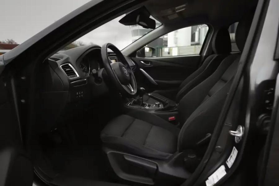 Grey Mazda 6 2013 in Jelgava, with an engine capacity of 2.20 L and mileage of 272 thousand km for 7290 €, photo 10 on AUTOMOTO.COM.LV