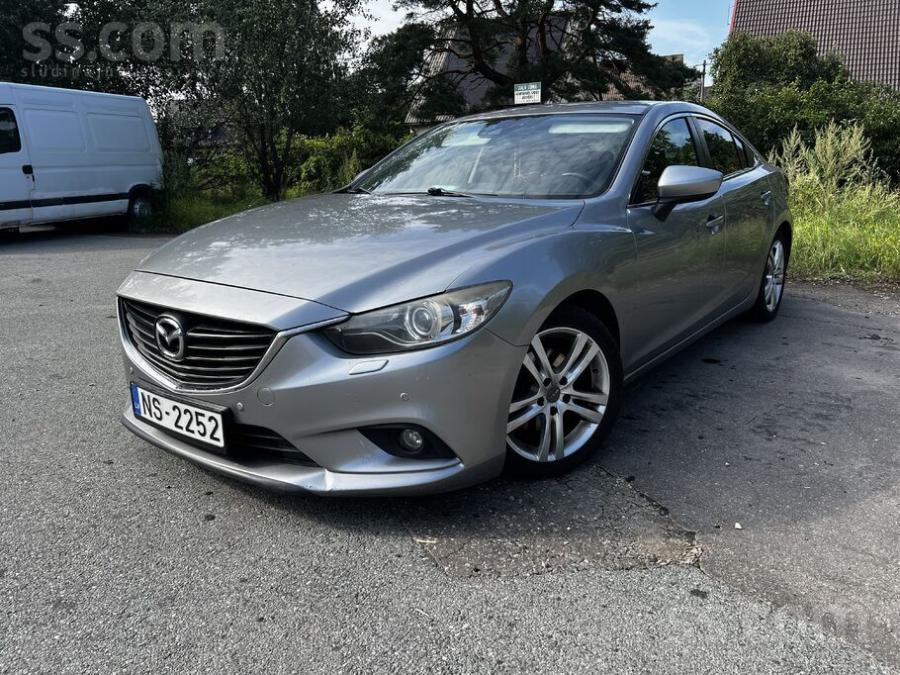 Grey Mazda 6 2013 in Riga, with an engine capacity of 2.20 L and mileage of 276 thousand km for 6250 €, photo 4 on AUTOMOTO.COM.LV