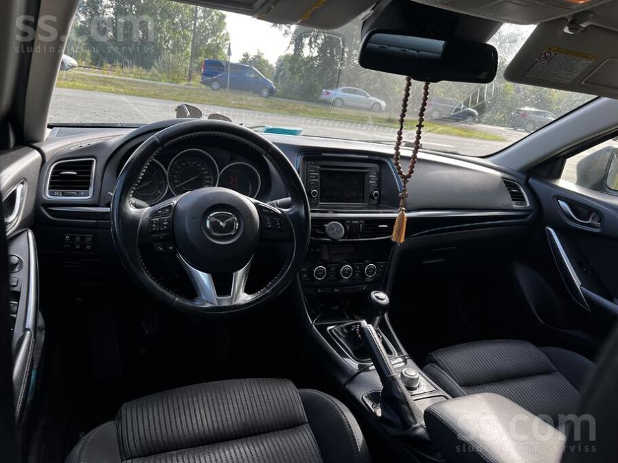Grey Mazda 6 2013 in Riga, with an engine capacity of 2.20 L and mileage of 276 thousand km for 6250 €, photo 9 on AUTOMOTO.COM.LV