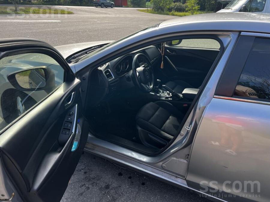 Grey Mazda 6 2013 in Riga, with an engine capacity of 2.20 L and mileage of 276 thousand km for 6250 €, photo 10 on AUTOMOTO.COM.LV