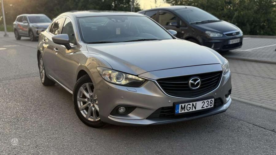 Grey Mazda 6 2013 in Vilnius, with an engine capacity of 2.18 L and mileage of 289 thousand km for 4600 €, photo 5 on AUTOMOTO.COM.LV