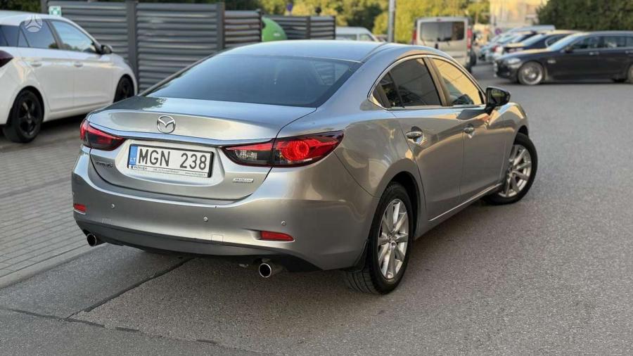 Grey Mazda 6 2013 in Vilnius, with an engine capacity of 2.18 L and mileage of 289 thousand km for 4600 €, photo 8 on AUTOMOTO.COM.LV