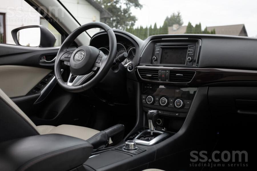 Pelēks Mazda 6 2013 Jelgava, ar dzinēja tilpumu 2.00 L un nobraukumu 234 tūkst. km par 7999 €, foto 10 vietnē AUTOMOTO.COM.LV