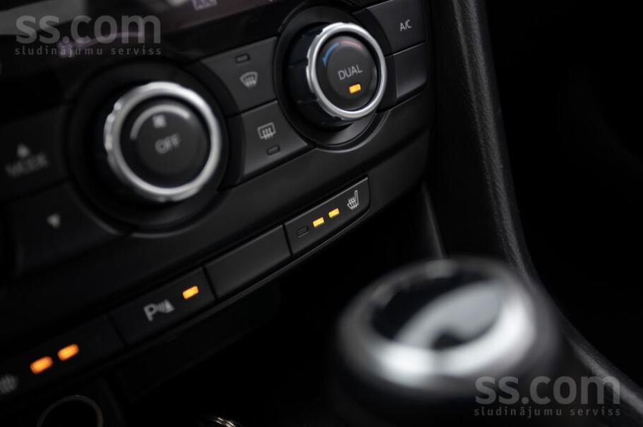 Pelēks Mazda 6 2013 Jelgava, ar dzinēja tilpumu 2.00 L un nobraukumu 234 tūkst. km par 7999 €, foto 23 vietnē AUTOMOTO.COM.LV