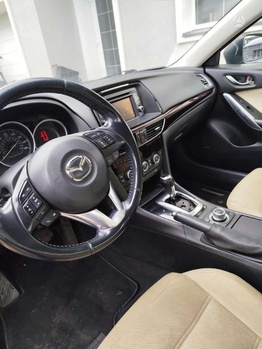 Pelēks Mazda 6 2014 Viļņa, ar dzinēja tilpumu 2.49 L un nobraukumu 217 tūkst. km par 7000 €, foto 6 vietnē AUTOMOTO.COM.LV