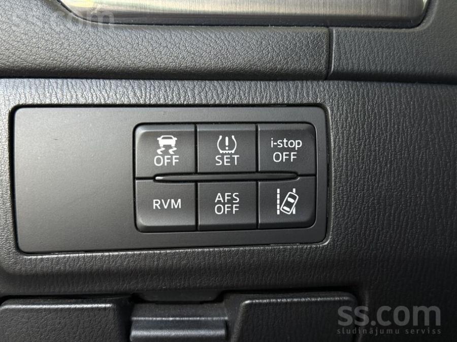 Grey Mazda 6 2014 in Riga, with an engine capacity of 2.20 L and mileage of 228 thousand km for 6690 €, photo 11 on AUTOMOTO.COM.LV