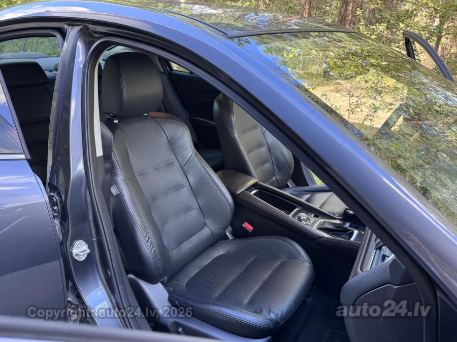 Pelēks Mazda 6 2016 Tallina, ar dzinēja tilpumu 2.20 L un nobraukumu 185 tūkst. km par 12300 €, foto 9 vietnē AUTOMOTO.COM.LV