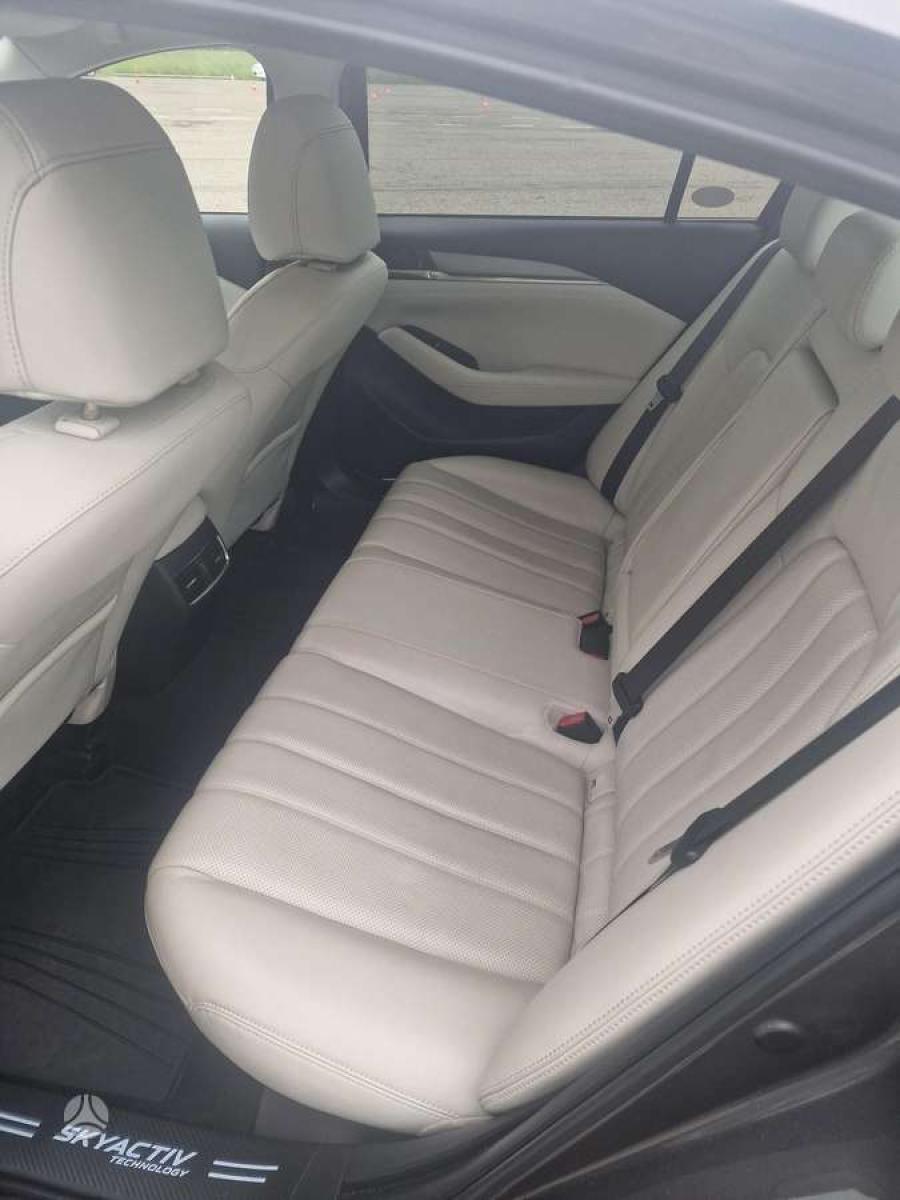 Grey Mazda 6 2018 in Klaipeda, with an engine capacity of 2.49 L and mileage of 98 thousand km for 18000 €, photo 8 on AUTOMOTO.COM.LV