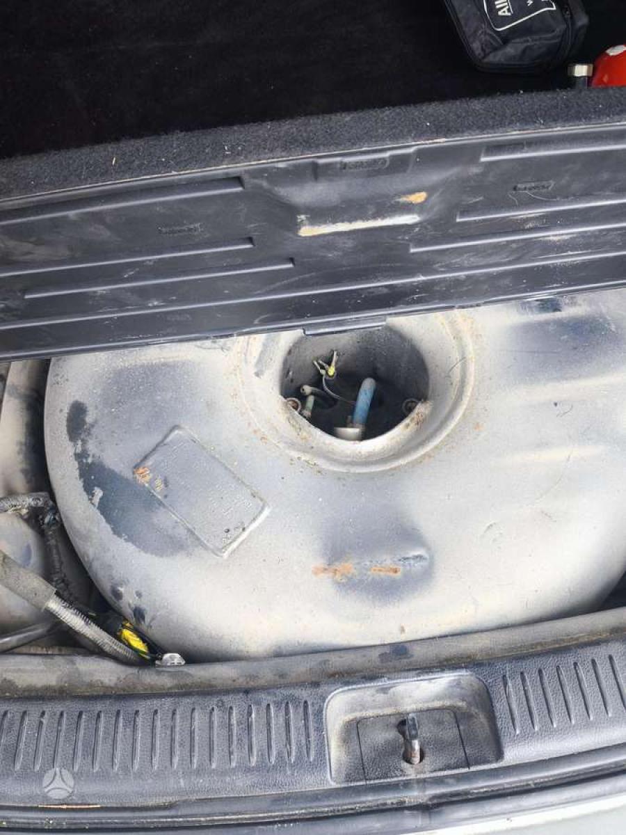 Pelēks Mazda 6 2007 Šilalė, ar dzinēja tilpumu 2.26 L un nobraukumu 333 tūkst. km par 750 €, foto 7 vietnē AUTOMOTO.COM.LV