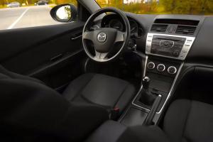 Pelēks Mazda 6 2008 Jelgava, ar dzinēja tilpumu 2.20 L un nobraukumu 295 tūkst. km par 1900 €, foto 8 vietnē AUTOMOTO.COM.LV