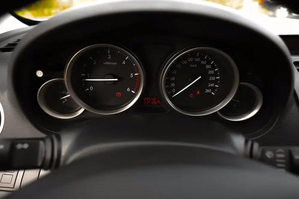 Серый Мазда 6 2008 в Елгава, объемом двигателя 2.20 л и пробегом 295 тыс. км за 1900 €, фото 8 на AUTOMOTO.COM.LV