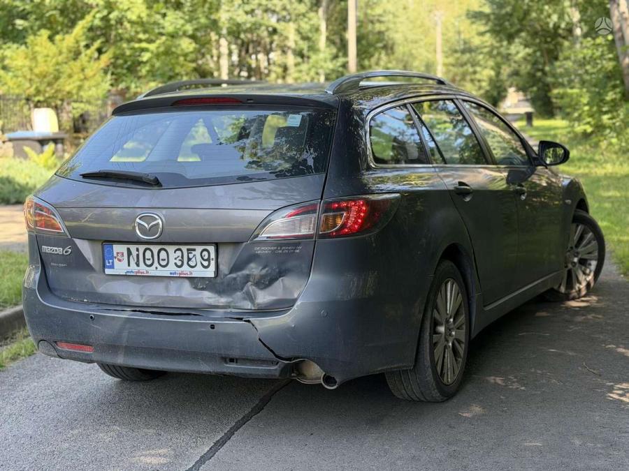 Grey Mazda 6 2008 in Vilnius, with an engine capacity of 2.00 L and mileage of 252 thousand km for 999 €, photo 3 on AUTOMOTO.COM.LV