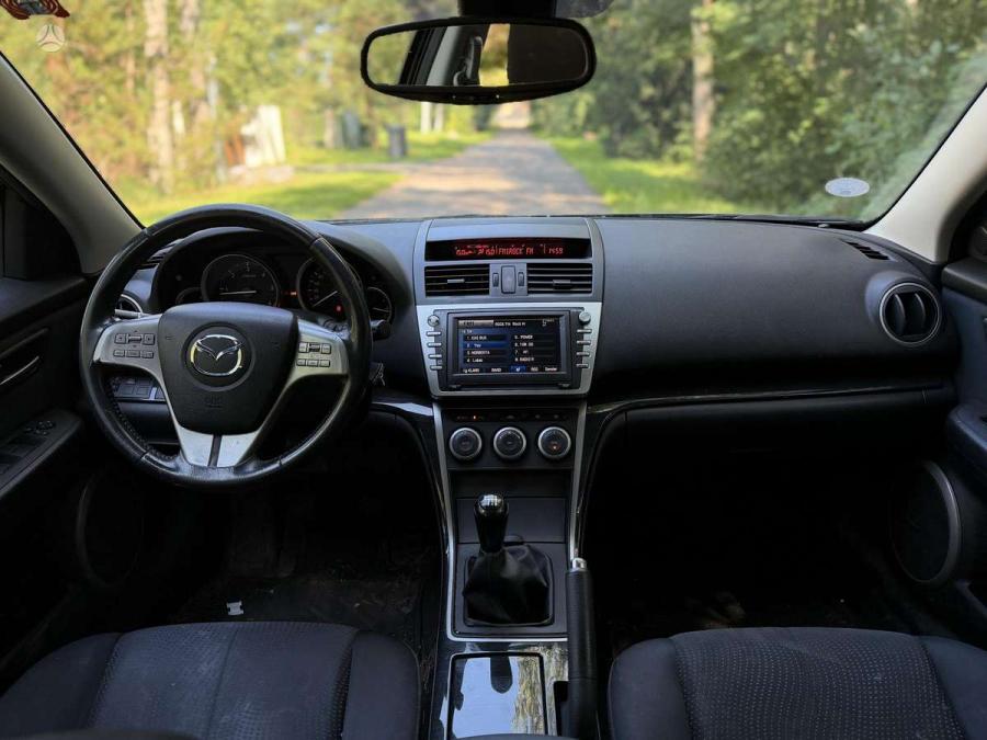 Grey Mazda 6 2008 in Vilnius, with an engine capacity of 2.00 L and mileage of 252 thousand km for 999 €, photo 6 on AUTOMOTO.COM.LV