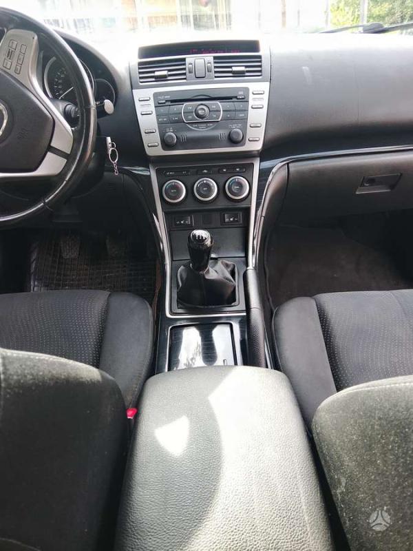 Pelēks Mazda 6 2009 Šilalė, ar dzinēja tilpumu 1.80 L un nobraukumu 400 tūkst. km par 1200 €, foto 7 vietnē AUTOMOTO.COM.LV