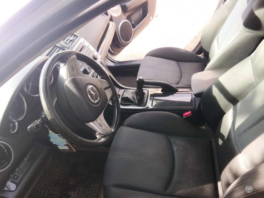 Pelēks Mazda 6 2009 Šilalė, ar dzinēja tilpumu 1.80 L un nobraukumu 400 tūkst. km par 1200 €, foto 9 vietnē AUTOMOTO.COM.LV