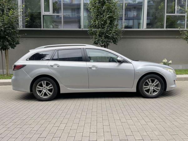 Grey Mazda 6 2009 in Vilnius, with an engine capacity of 2.00 L and mileage of 280 thousand km for 2000 €, photo 10 on AUTOMOTO.COM.LV