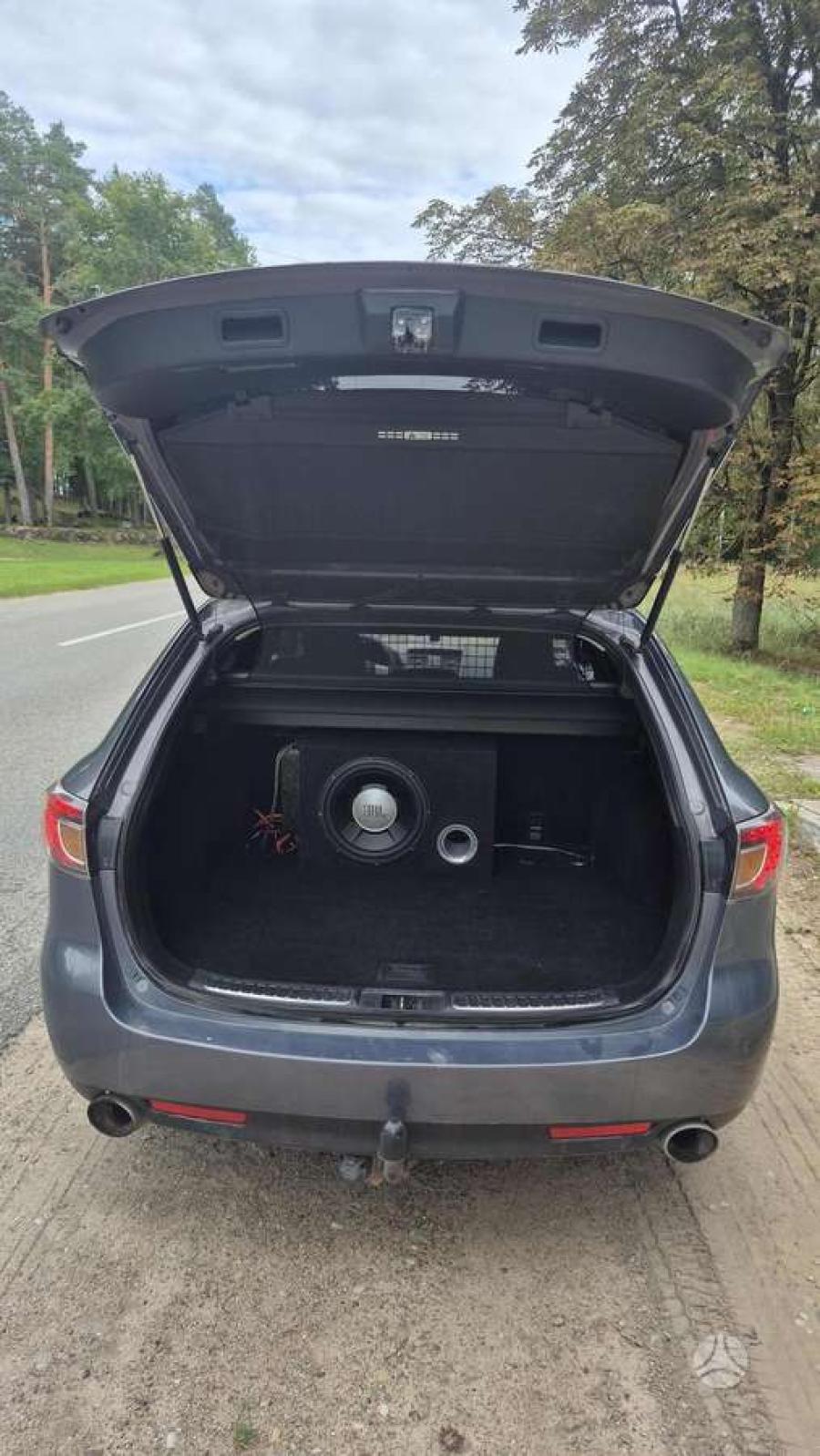 Pelēks Mazda 6 2009 Akmenė, ar dzinēja tilpumu 2.20 L un nobraukumu 275 tūkst. km par 2000 €, foto 8 vietnē AUTOMOTO.COM.LV
