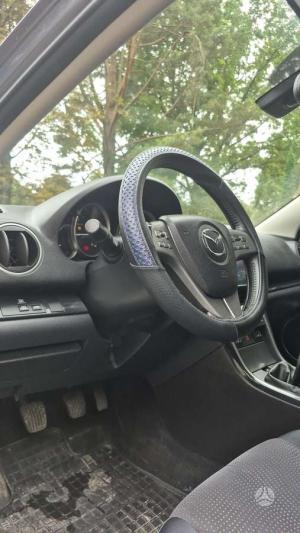 Pelēks Mazda 6 2009 Akmenė, ar dzinēja tilpumu 2.20 L un nobraukumu 275 tūkst. km par 2000 €, foto 10 vietnē AUTOMOTO.COM.LV