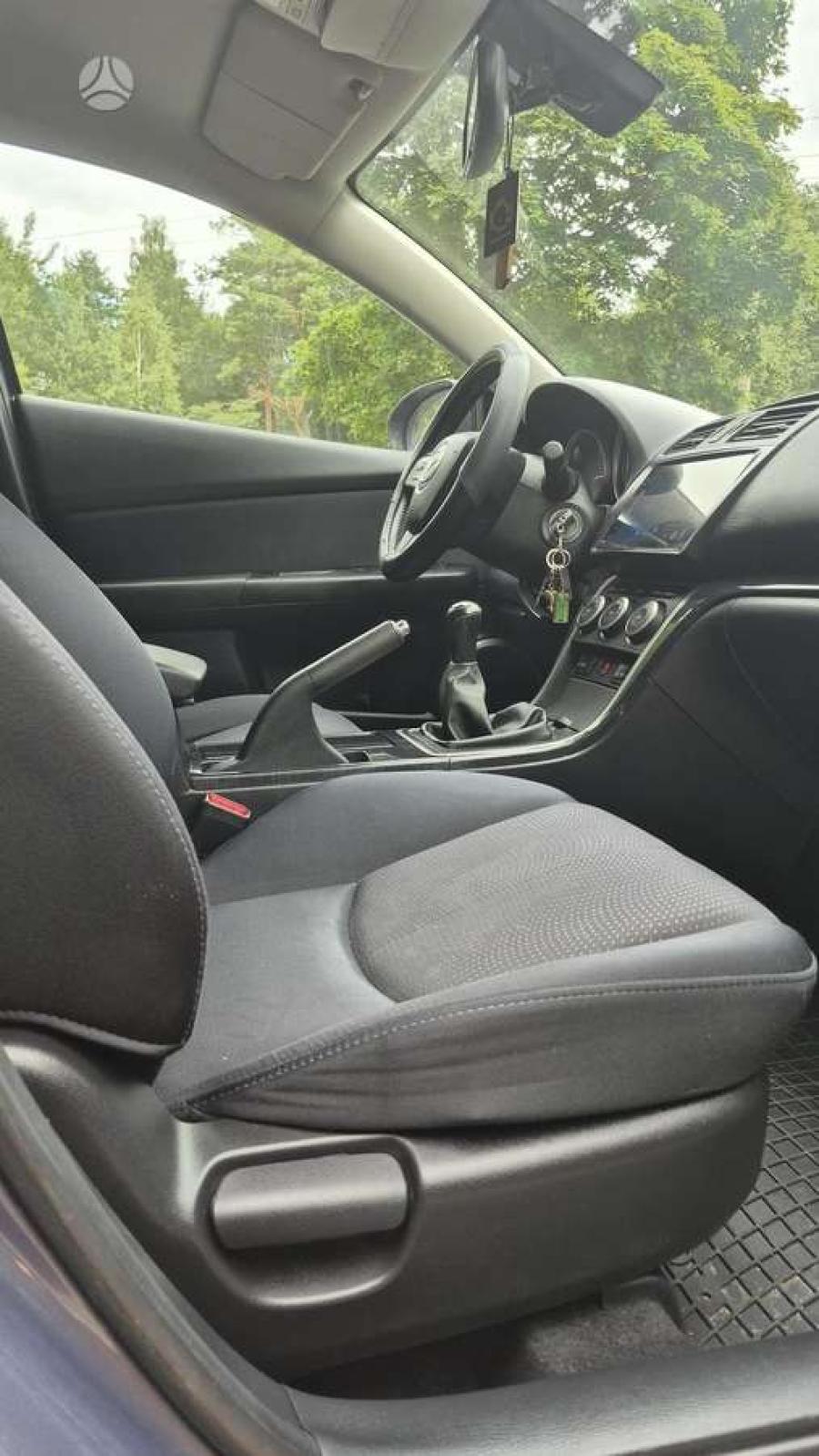 Pelēks Mazda 6 2009 Akmenė, ar dzinēja tilpumu 2.20 L un nobraukumu 275 tūkst. km par 2000 €, foto 11 vietnē AUTOMOTO.COM.LV